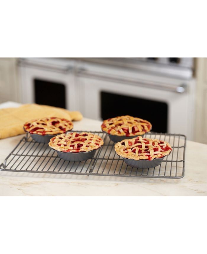 Calphalon Nonstick Set of 4 Mini Pie Pans & Reviews - Bakeware ...