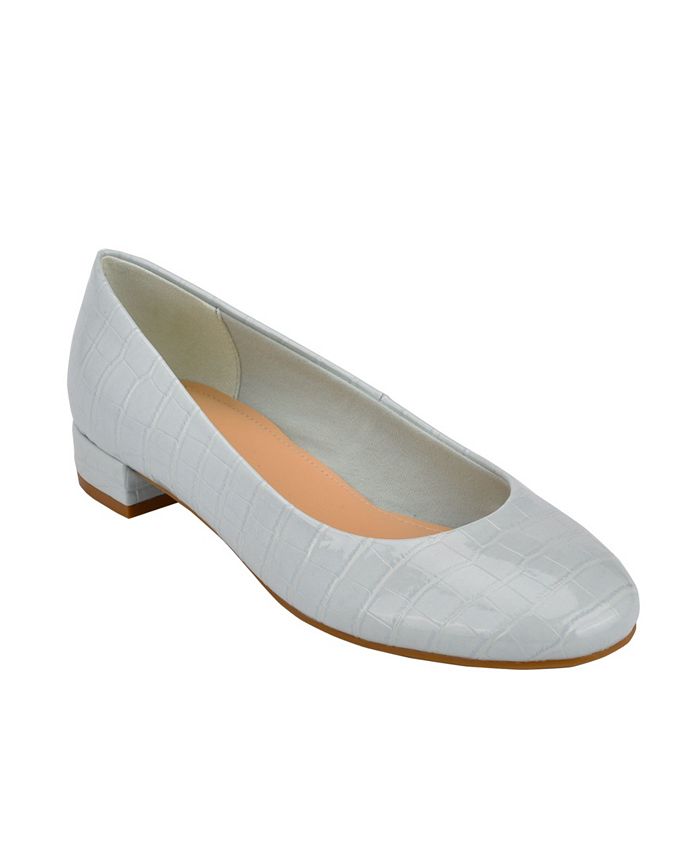 Easy Spirit Bell Low Heeled Women's Pump & Reviews - Pumps - Shoes - Macy's